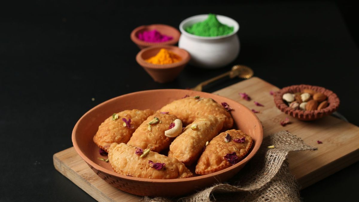 10 Best Holi Dishes That You Must Try | Zee Zest