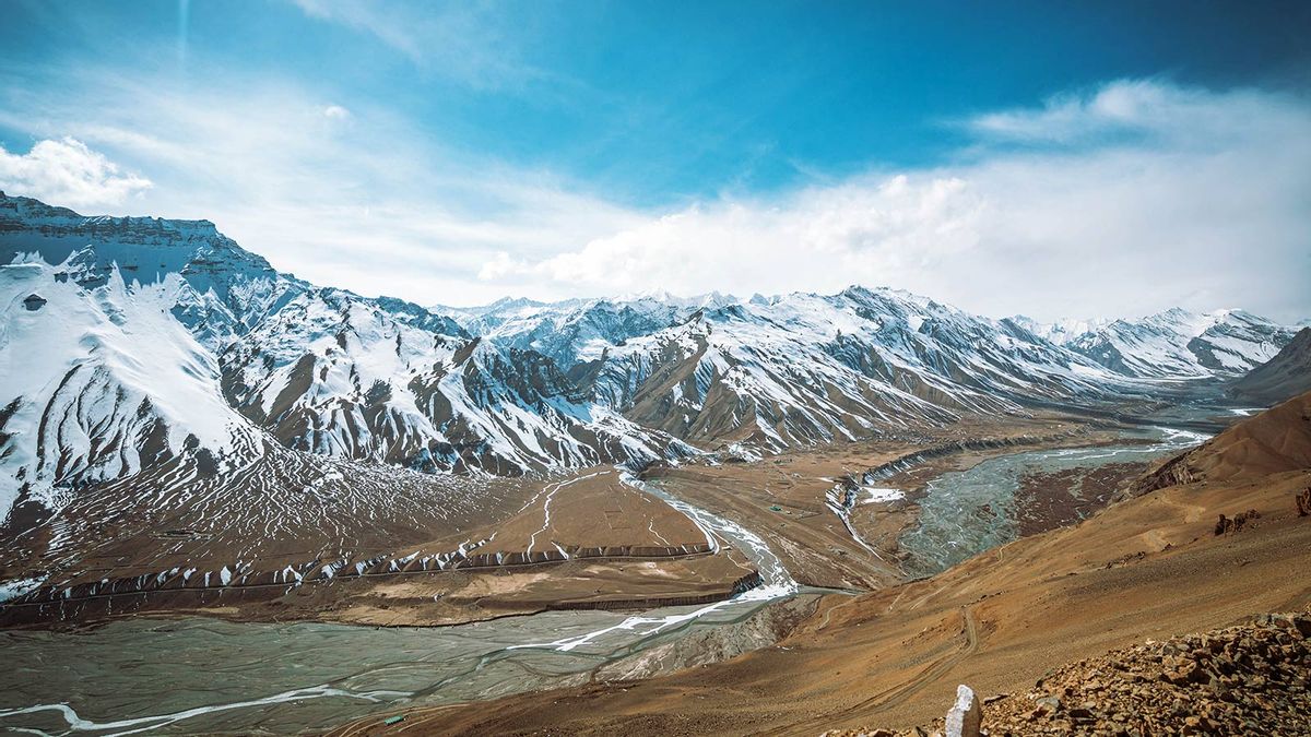 Travel Influencer Abhinav Chandel Visits Spiti | Zee Zest