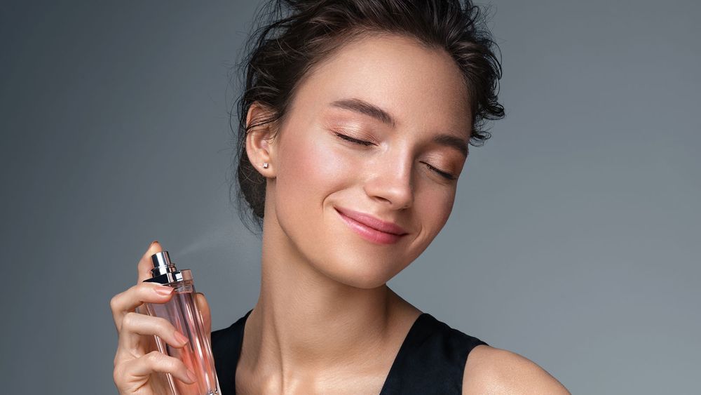 How To Use Perfume | Make Perfumes Last Longer | Zee Zest