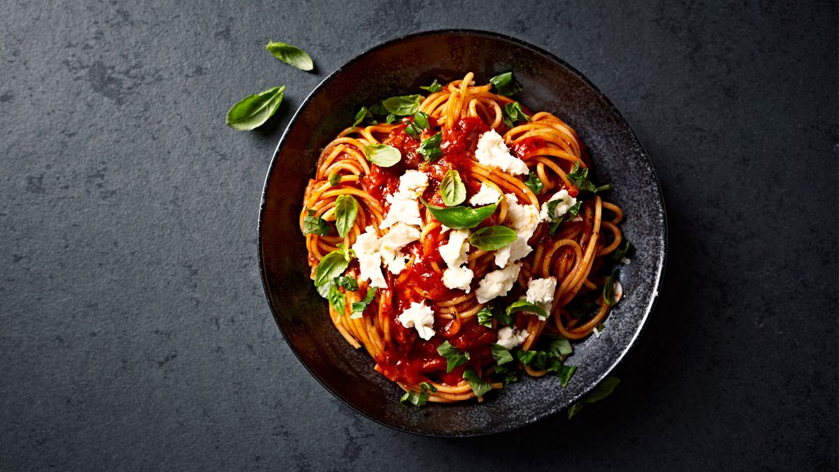 5 Refreshing Basil Recipe Ideas To Try This Summer