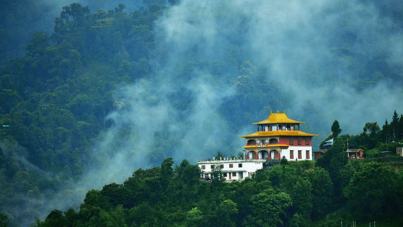 7 Famous Monasteries In Sikkim To Visit On Your Next Holiday