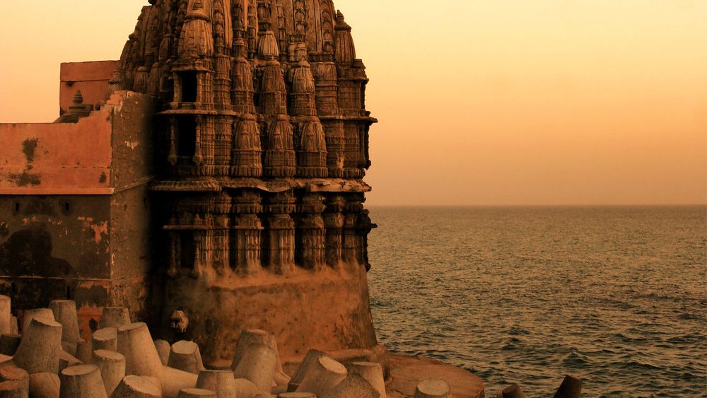 Planning To Visit The Ancient City Dwarka? Here Are The Famous Temples ...