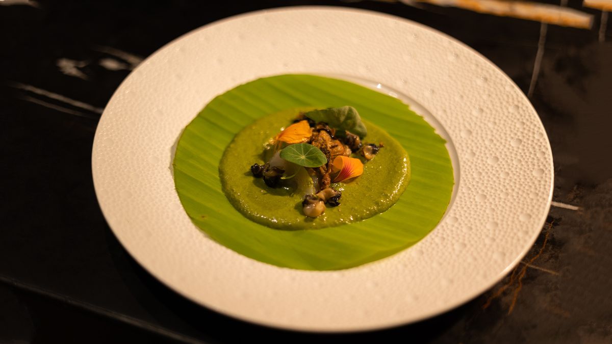 Food Experts On Why Markets Or Baajars Are The Lifeline Of Bengali Cuisine