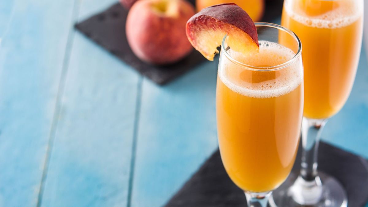 Bellini Cocktail Recipe: Summery, Fruity, And Boozy | Zee Zest