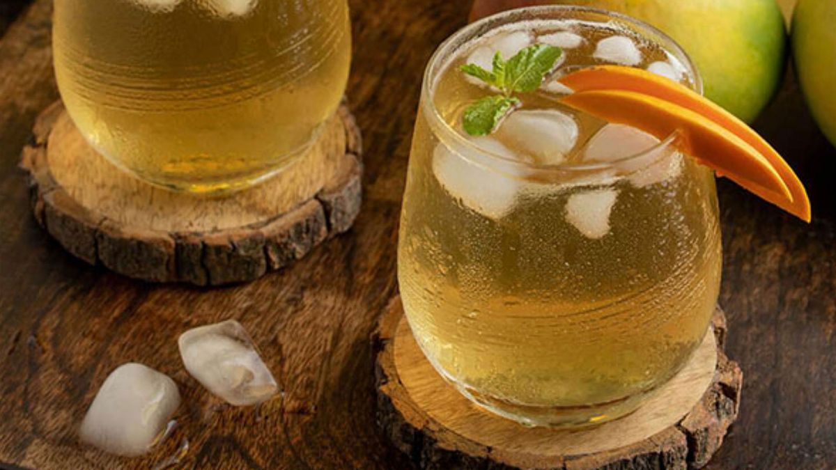 How To Make Cold-Brew Iced Tea At Home | Zee Zest