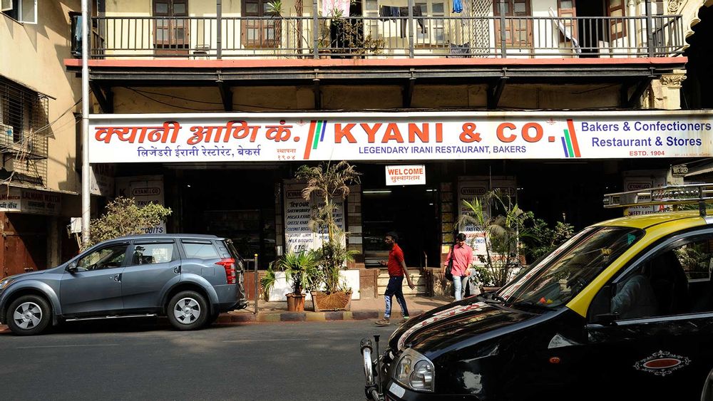 Top Parsi Restaurants And Irani Cafes In Mumbai | Zee Zest