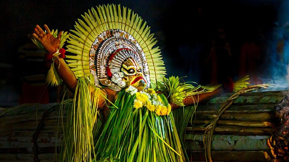 A Journey Through The Karnataka Folk Dance