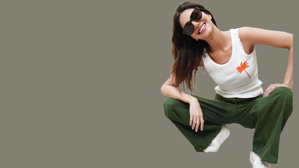 Olive Green Is The Season’s Color | Actress Sport Quintessential Green ...
