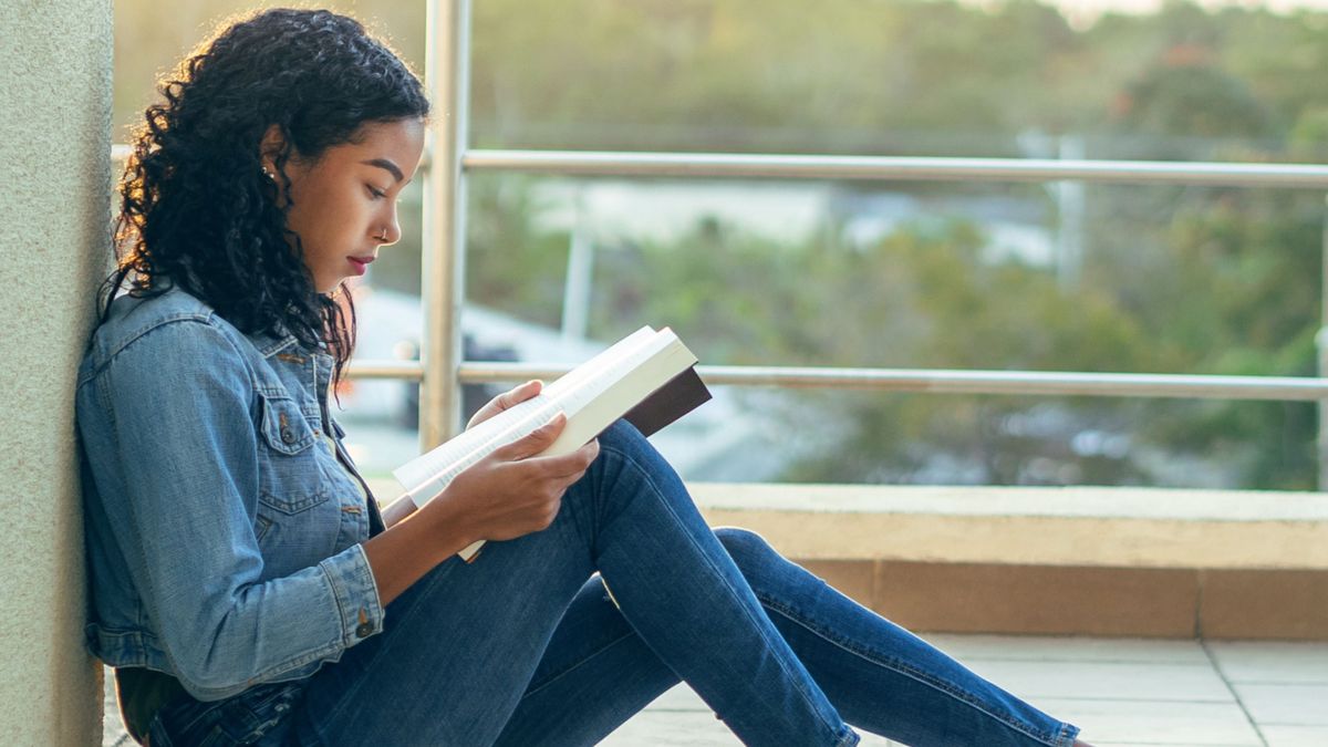 5 Books For Teenagers To Read And Love | Zee Zest