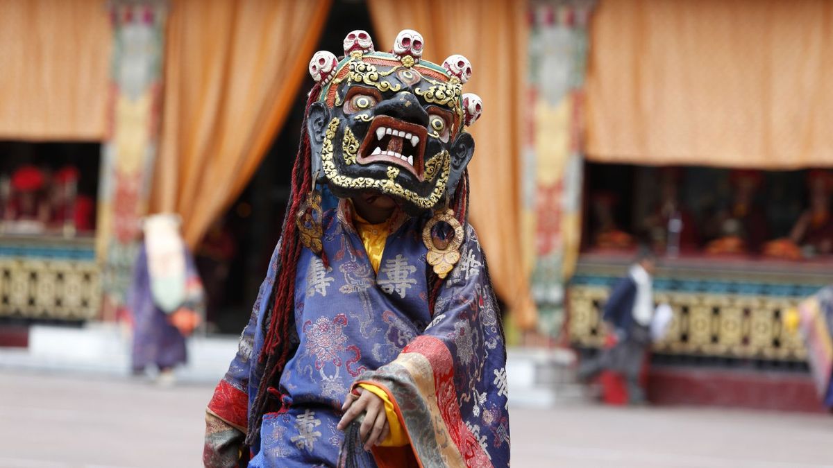 5 Famous Festivals Of Sikkim Worth Witnessing | Zee Zest