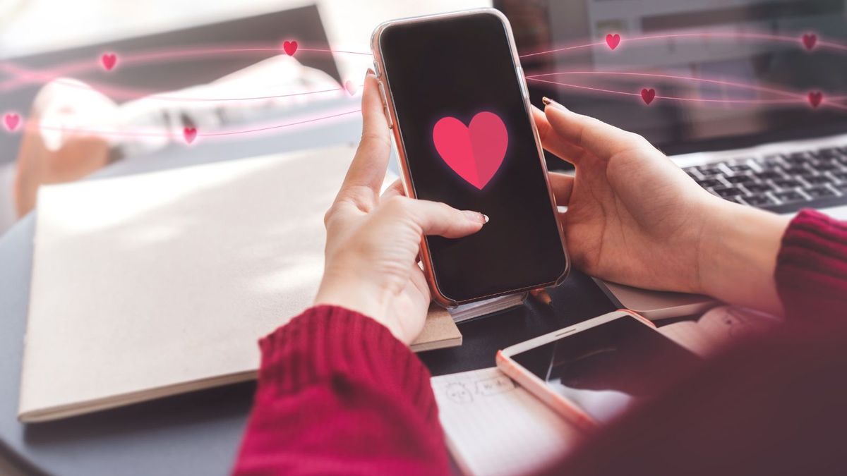 Latest Dating Trend: Throning | Zee Zest