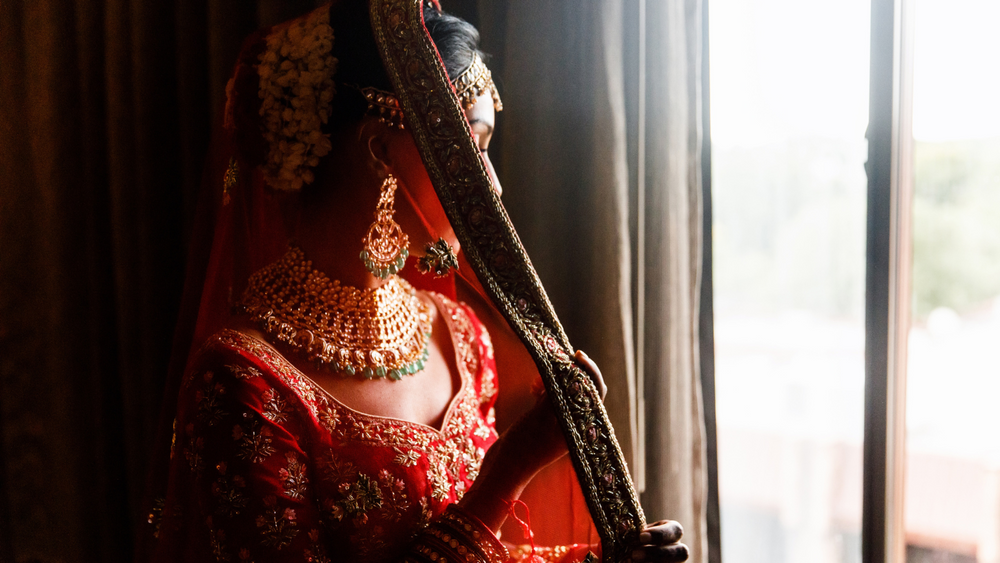 8 Trendy Dulhan Dupatta Styles Of Draping You Can Try I Zee Zest