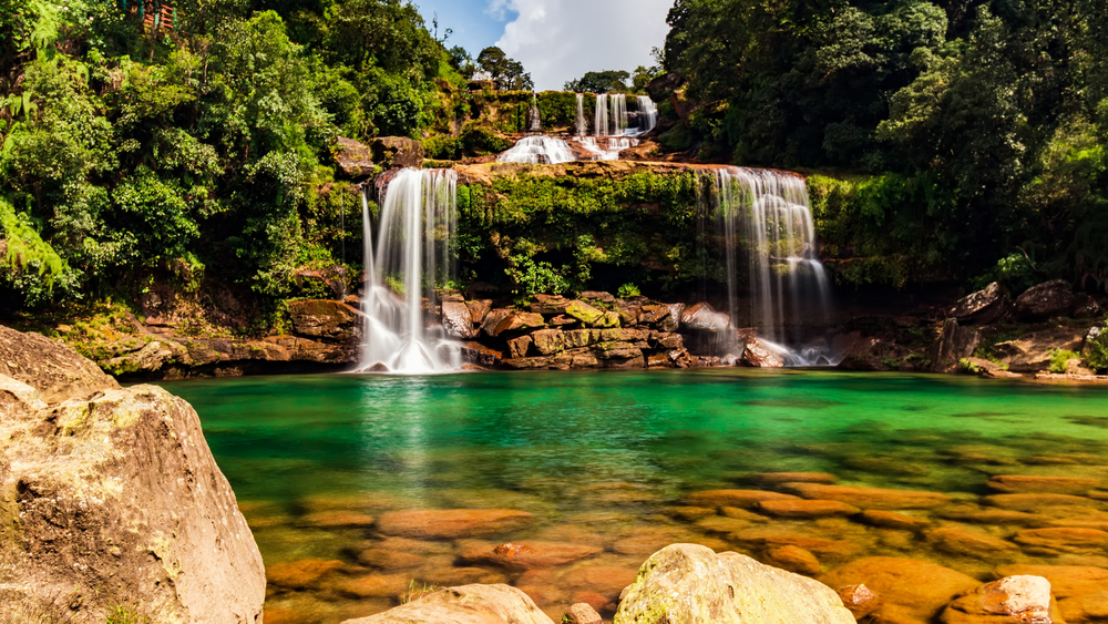 7 Waterfalls In Meghalaya That Will Wow You I Zee Zest