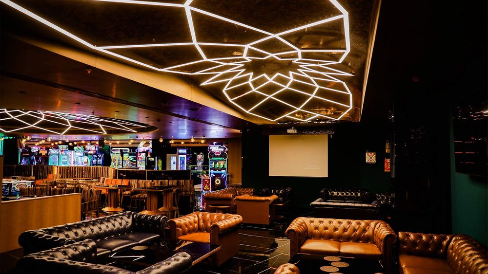 Shott In Mumbai Is More Than Just A Bowling Alley | Zee Zest