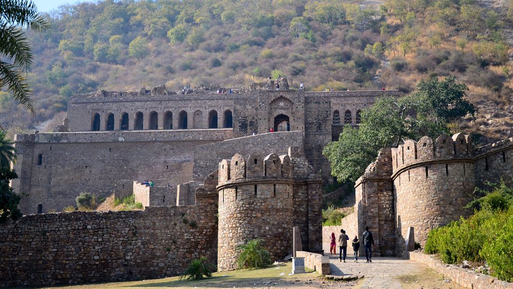 Bhangarh Fort Ghost Stories That Will Leave You Spooked | Zee Zest