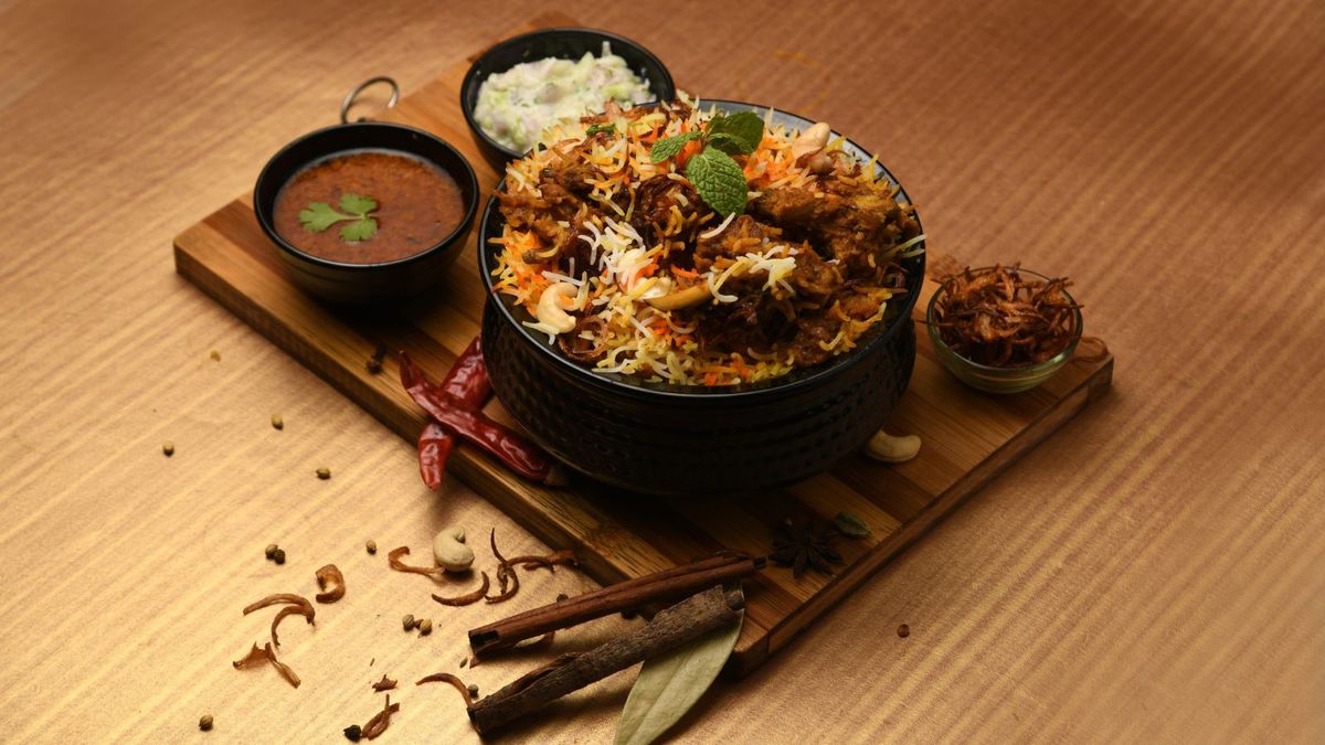 Most Popular Biryani Places In Hyderabad You Must Try | Zee Zest
