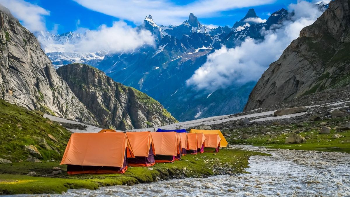 Plan The Perfect Getaways With This 2026 Long Weekend Guide