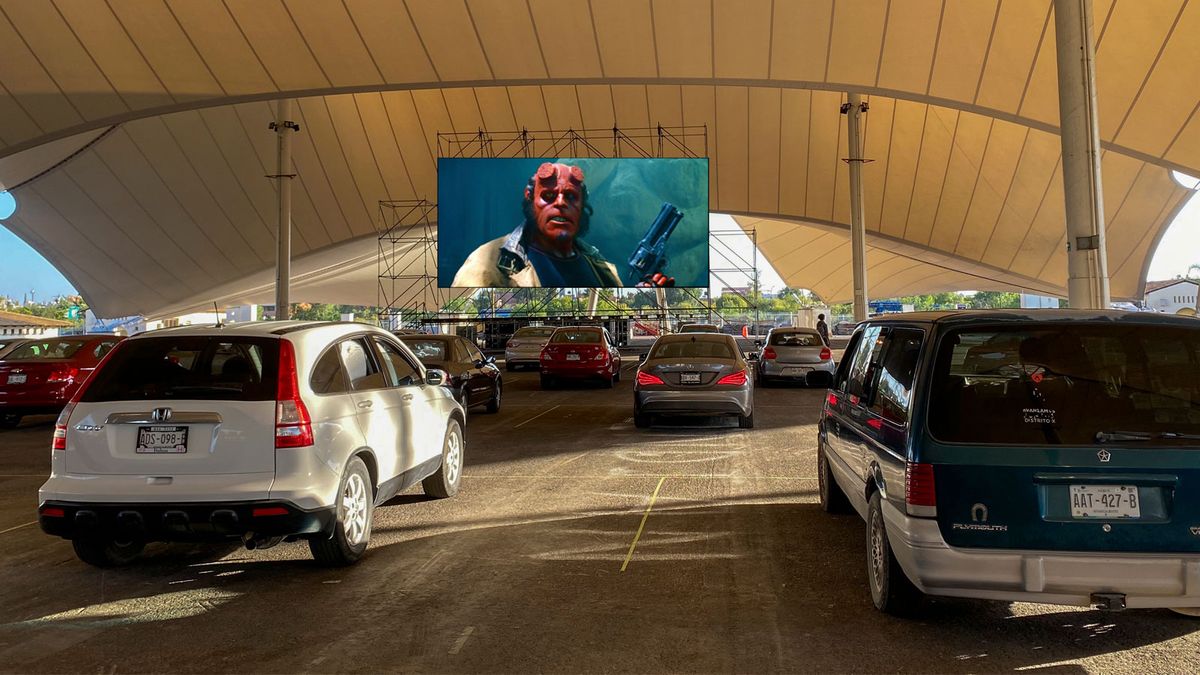 Drive In Movie Theatres In India | Drive In Cinema | Zee Zest