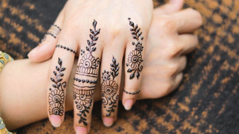 8 Most Gorgeous Finger Mehndi Designs For You To Try | Zee Zest