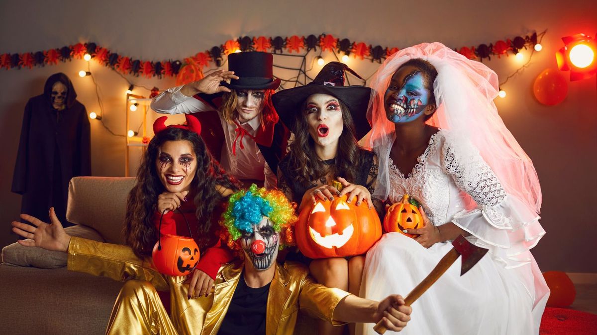 7 Bollywood Characters You Can Be For Halloween | Zee Zest