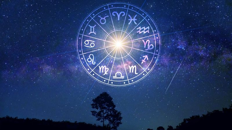 Moon Sign Astrology & Meaning By Birth Date