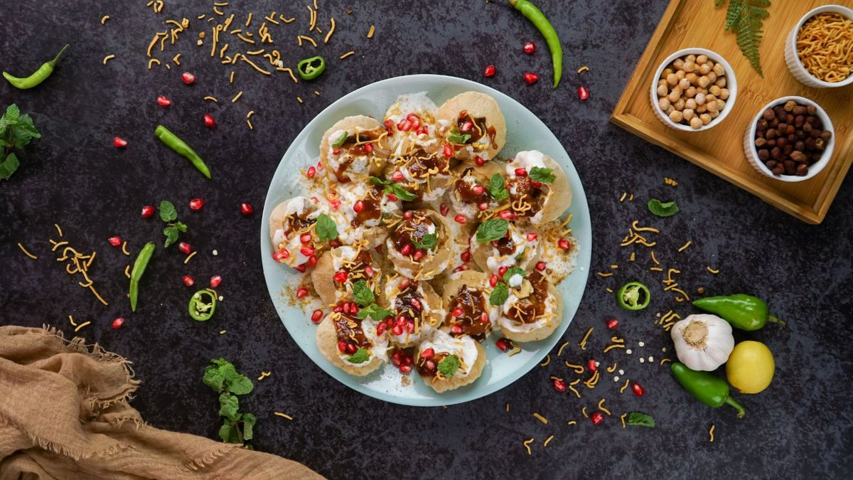 Varanasi's Finest Street Foods: A Culinary Delight | Zee Zest