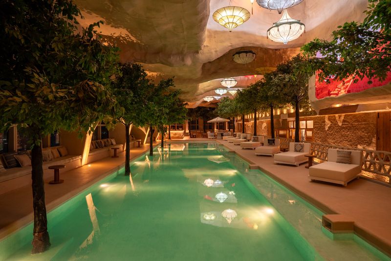 Restaurant Review: Bastian At The Top's Menu Wins