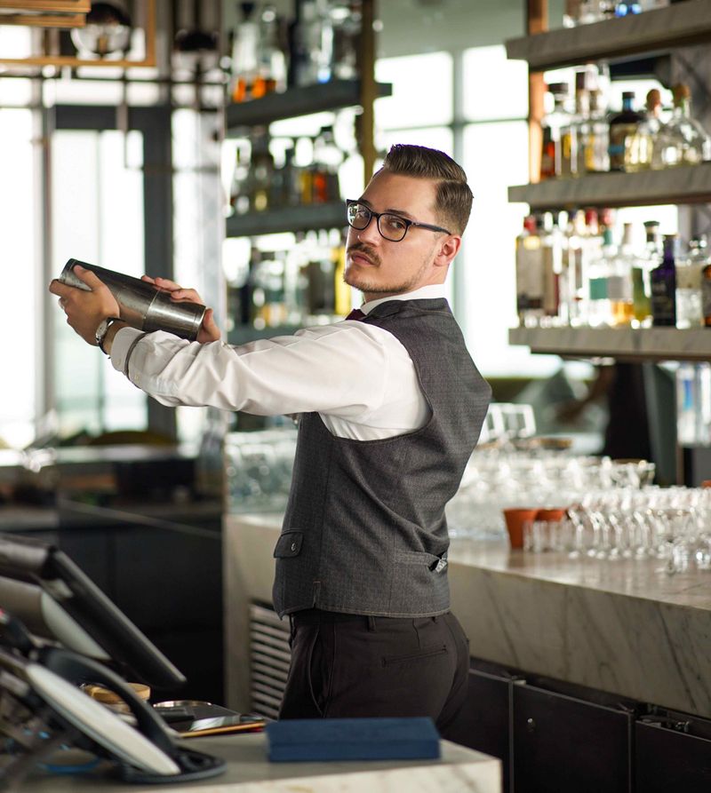 World Bartender Day: Glassware That Bartenders Love | Zee Zest