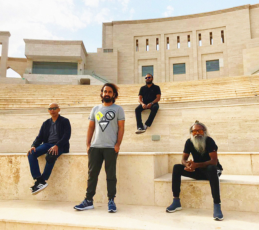 Mahindra Independence Rock Returns After 9 Years I Zee Zest