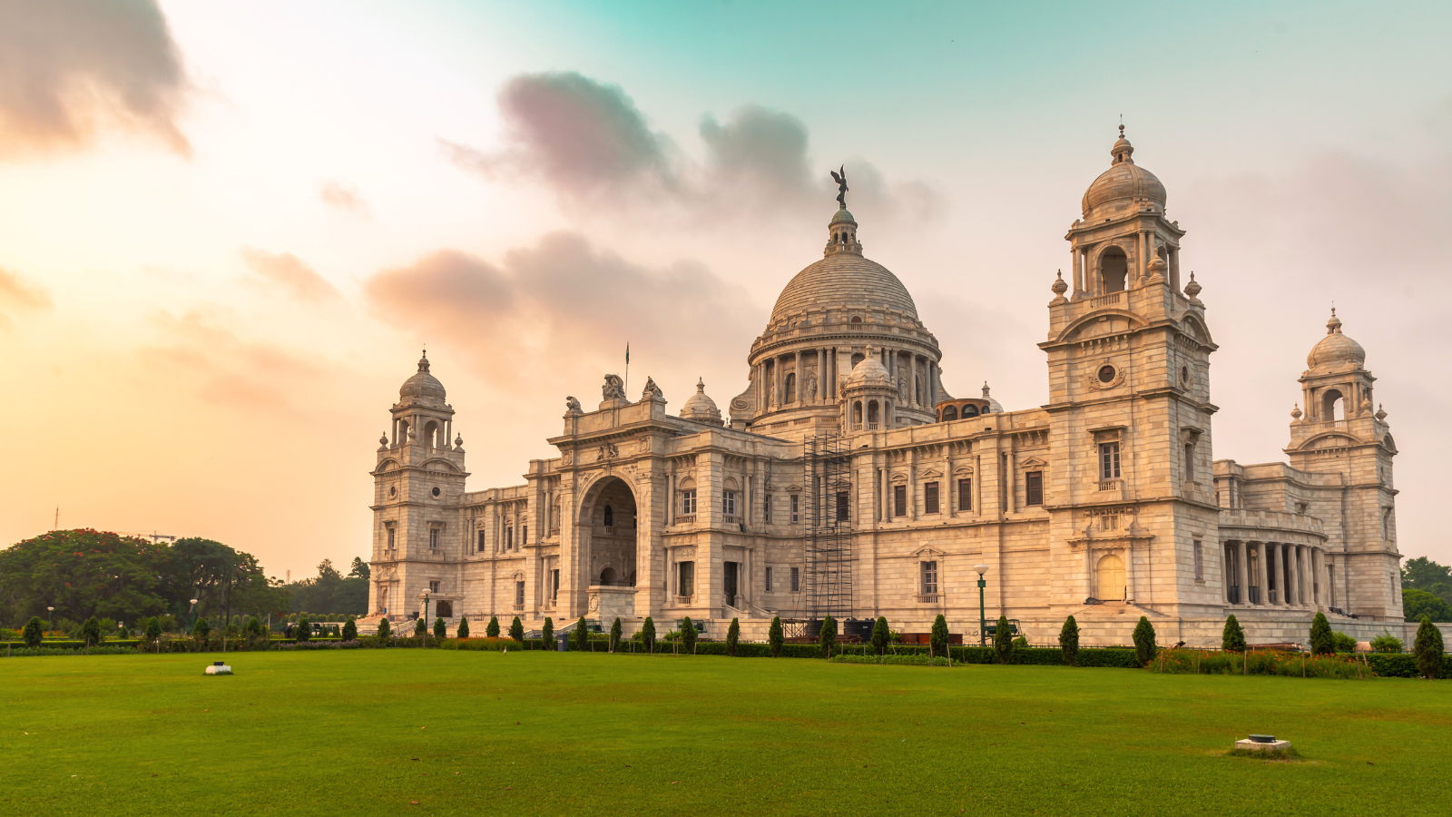 Discover 9 Historical Sites In West Bengal | Zee Zest