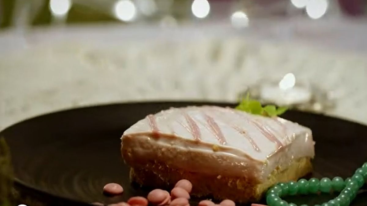 Watch Ruby Chocolate Cheesecake Recipe By Chef Akansha Khatri