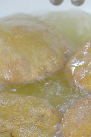 Watch Doli Ki Roti Recipe By Chef Pankaj Bhadouria