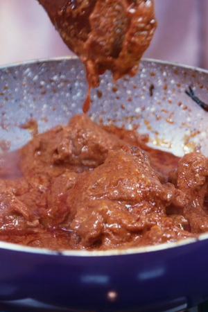 Watch Laal Maas In A Bread Bowl Recipe By Tejasvi Chandela