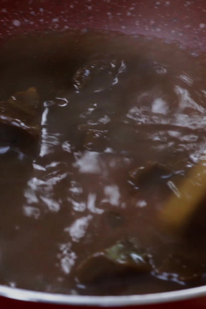 Watch Xutuli Pitha Recipe By Chef Akansha Khatri