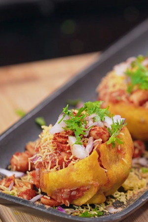 Watch Tomato Bonda Recipe By Chef Smit Sagar