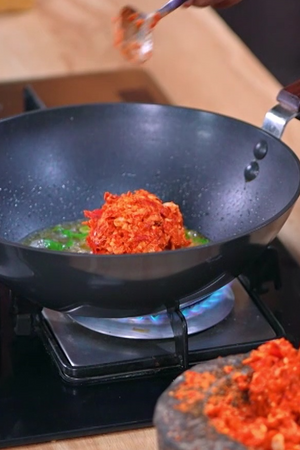 Watch Kolhapuri Thecha Recipe By Chef Ajay Chopra