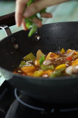 Watch Chilli Paneer Recipe By Zee Zest