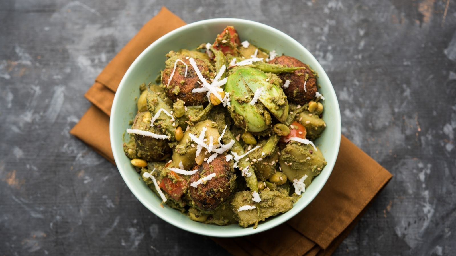 Gujarat Celebrates Winter With Undhiyu | Gujarati Food